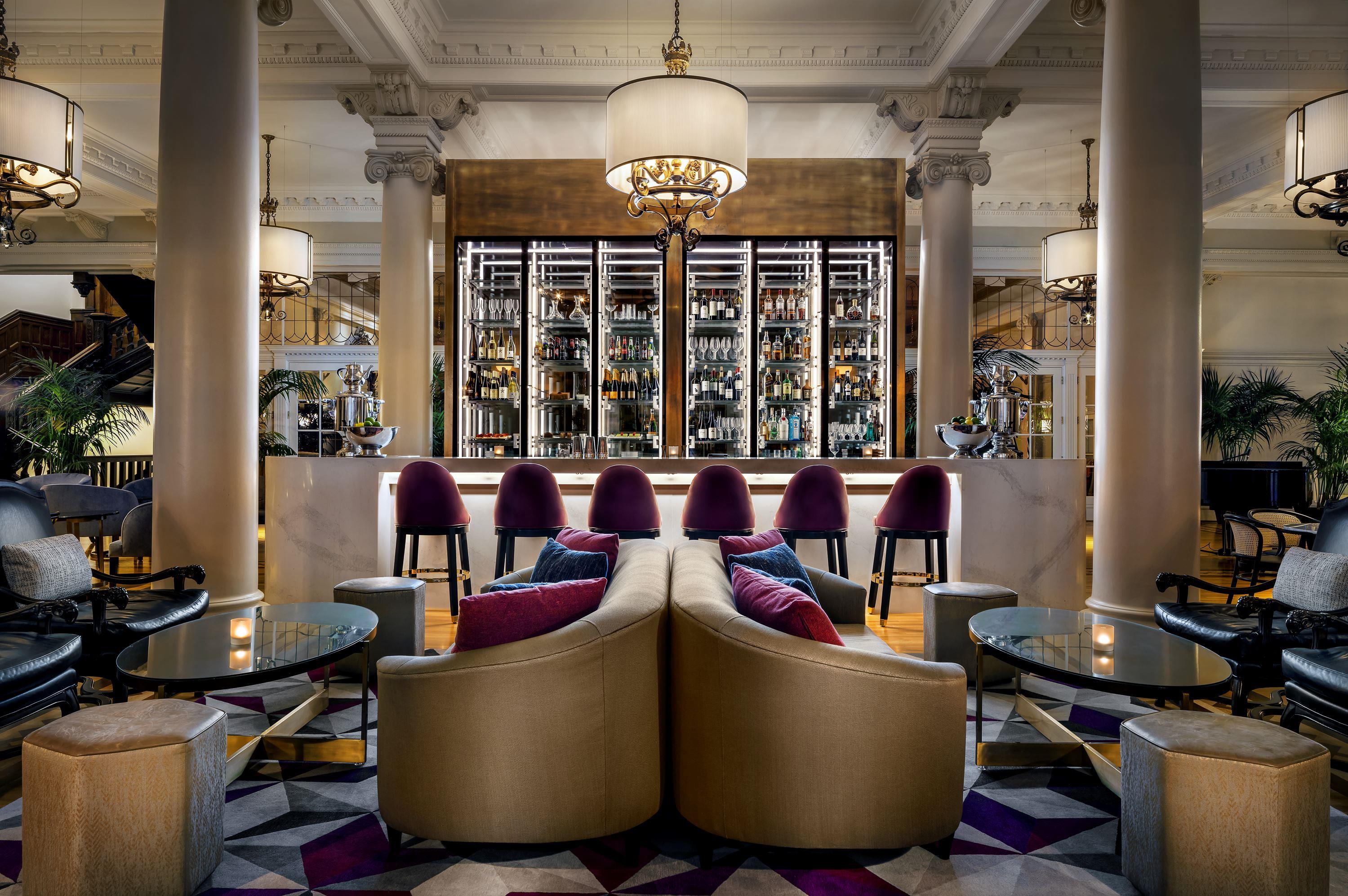 Dress Code | Lobby Lounge at Fairmont Empress