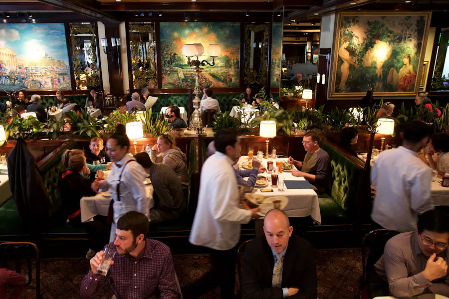 Our Team | Clyde's Restaurant Group in the USA