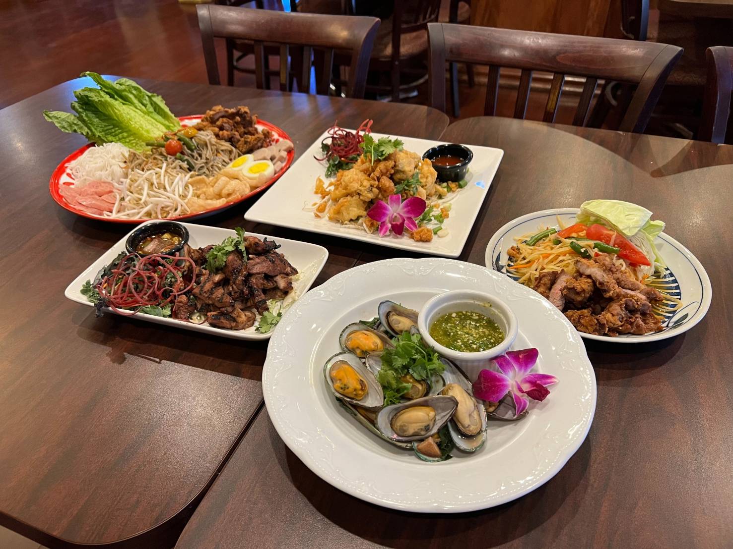 Order Online | Lucki Thai Bistro in Las Vegas, NV