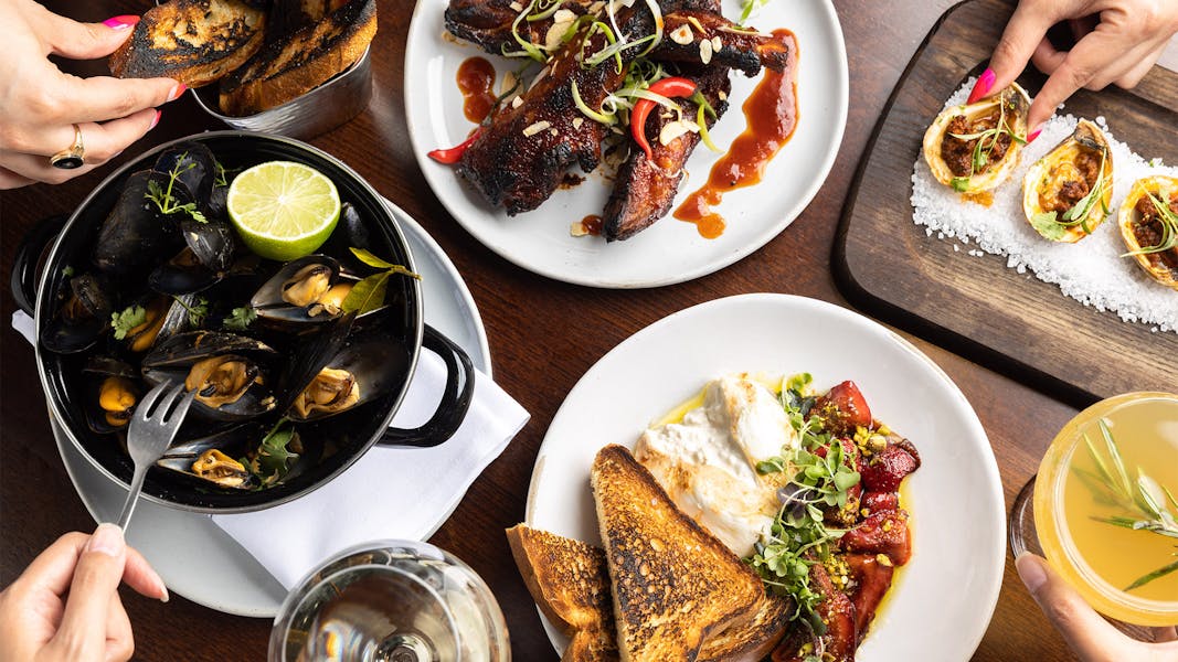 Menus | The Independent: Cocktails and Quality Fare