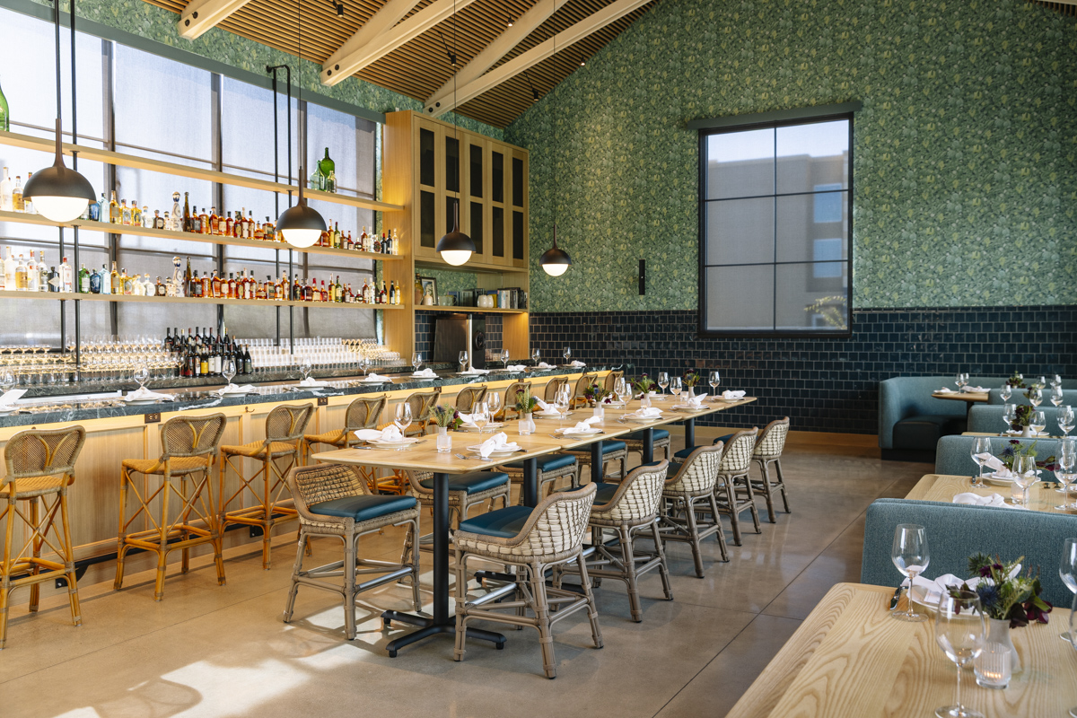 The Corner Lounge | Pietro's Trattoria | Italian Restaurant in Lodi, CA