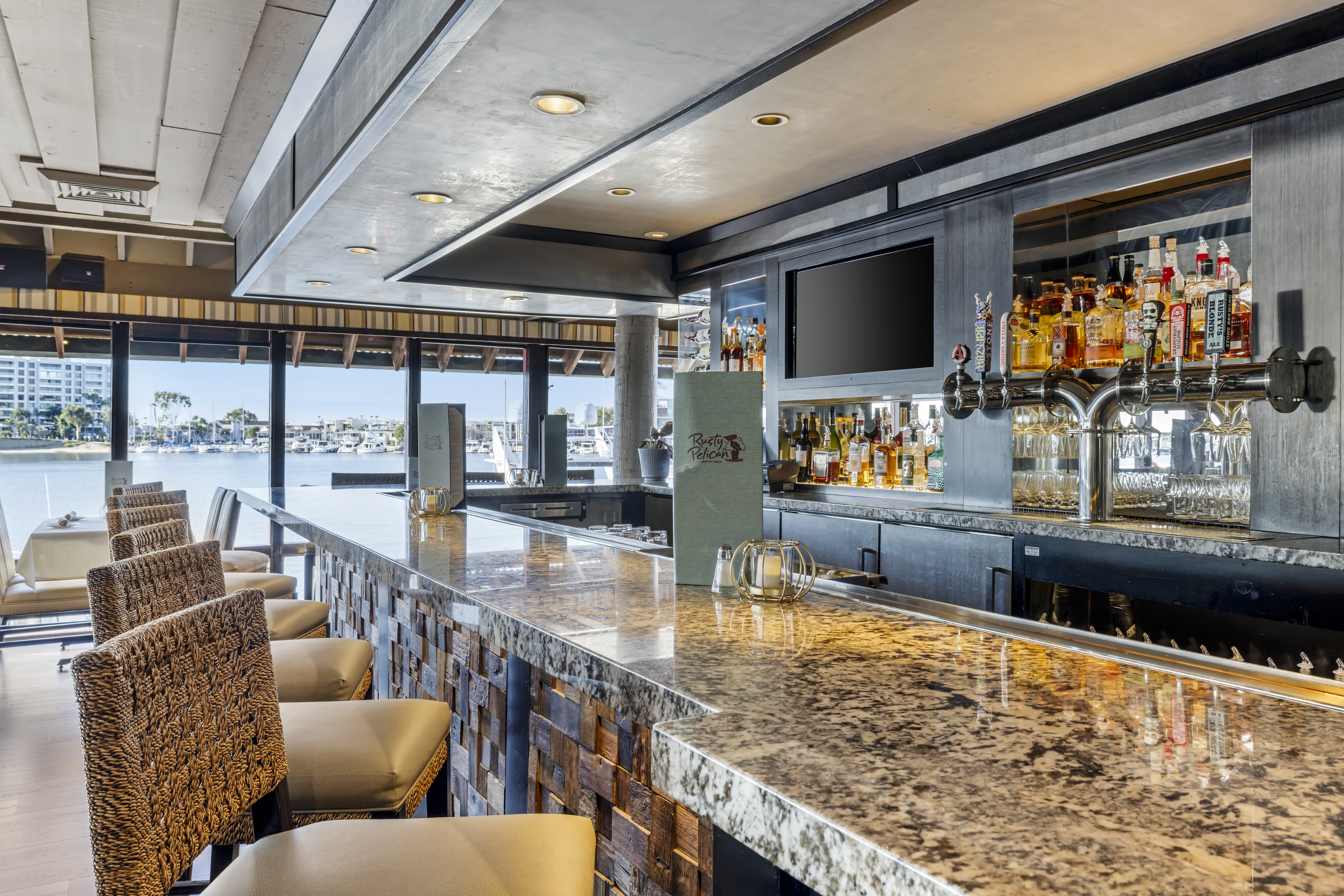 Upstairs Lounge | Rusty Pelican | Seafood Restaurant in Newport Beach, CA