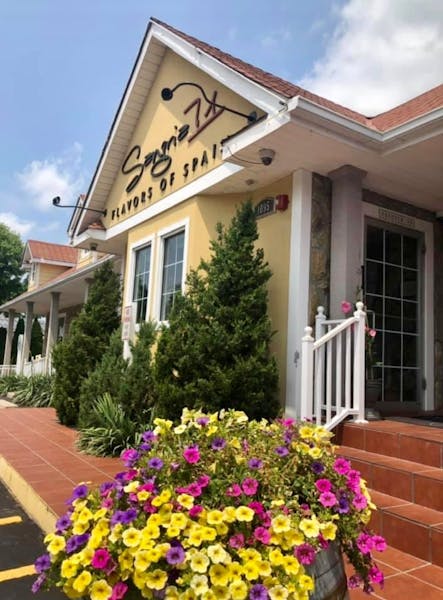 Commack | Hours + Location | Sangria 71 | Spanish Restaurant in New York