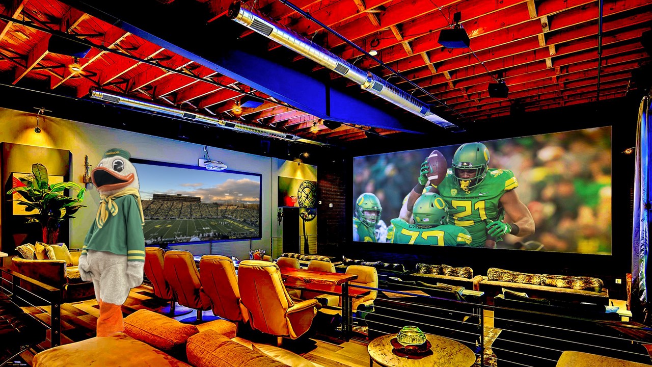 --Oregon Ducks Football-- National Playoff Game / Rose Bowl Viewing ...