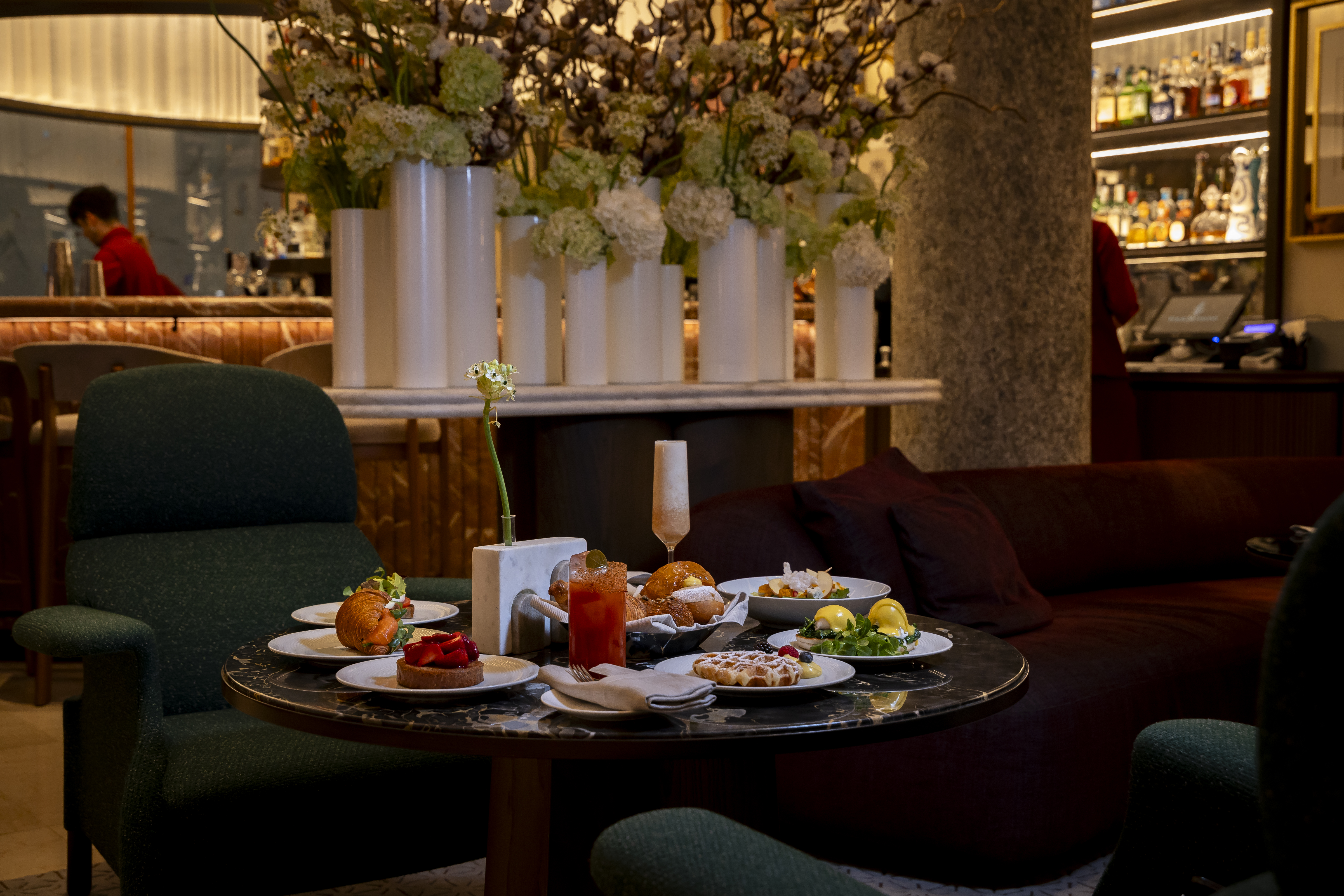 Lazy Breakfast at Stilla Bar | Four Seasons - Milan (Zelo) | Italian ...