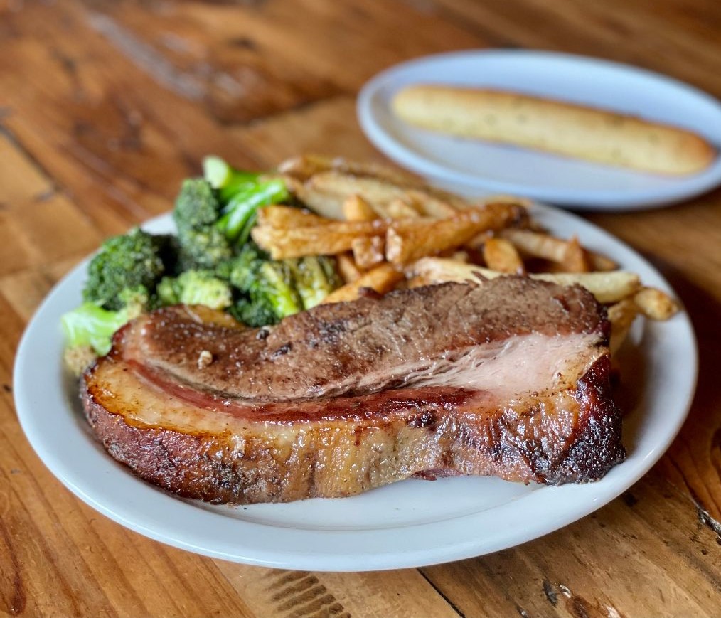 The Crest Room | The Crest Room | Barbecue Restaurant in West ...