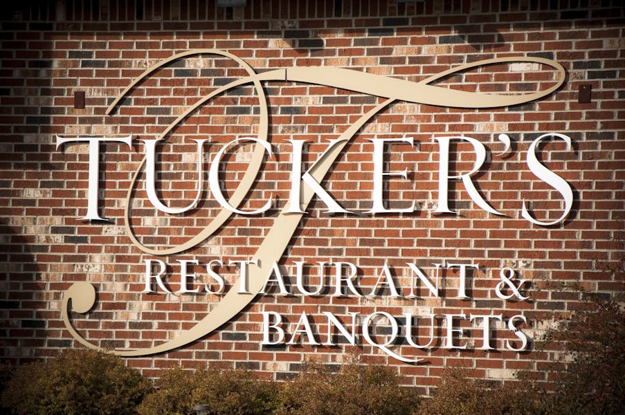 Hours + Location | Tucker's Restaurant