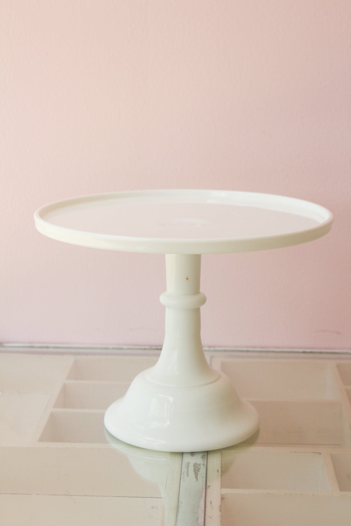 Cake Stand Rentals | Michelle's Patisserie -Bakery and Desserts ...