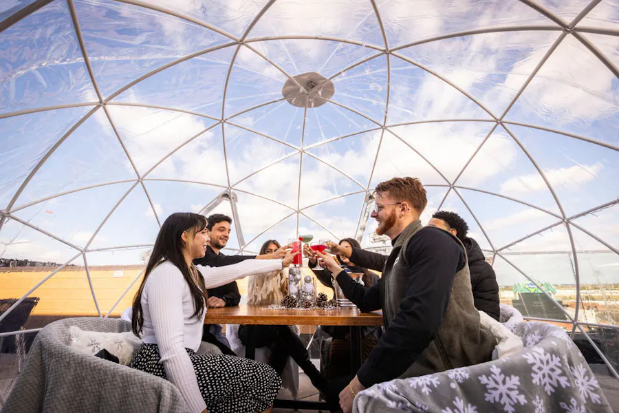 Igloo Dining