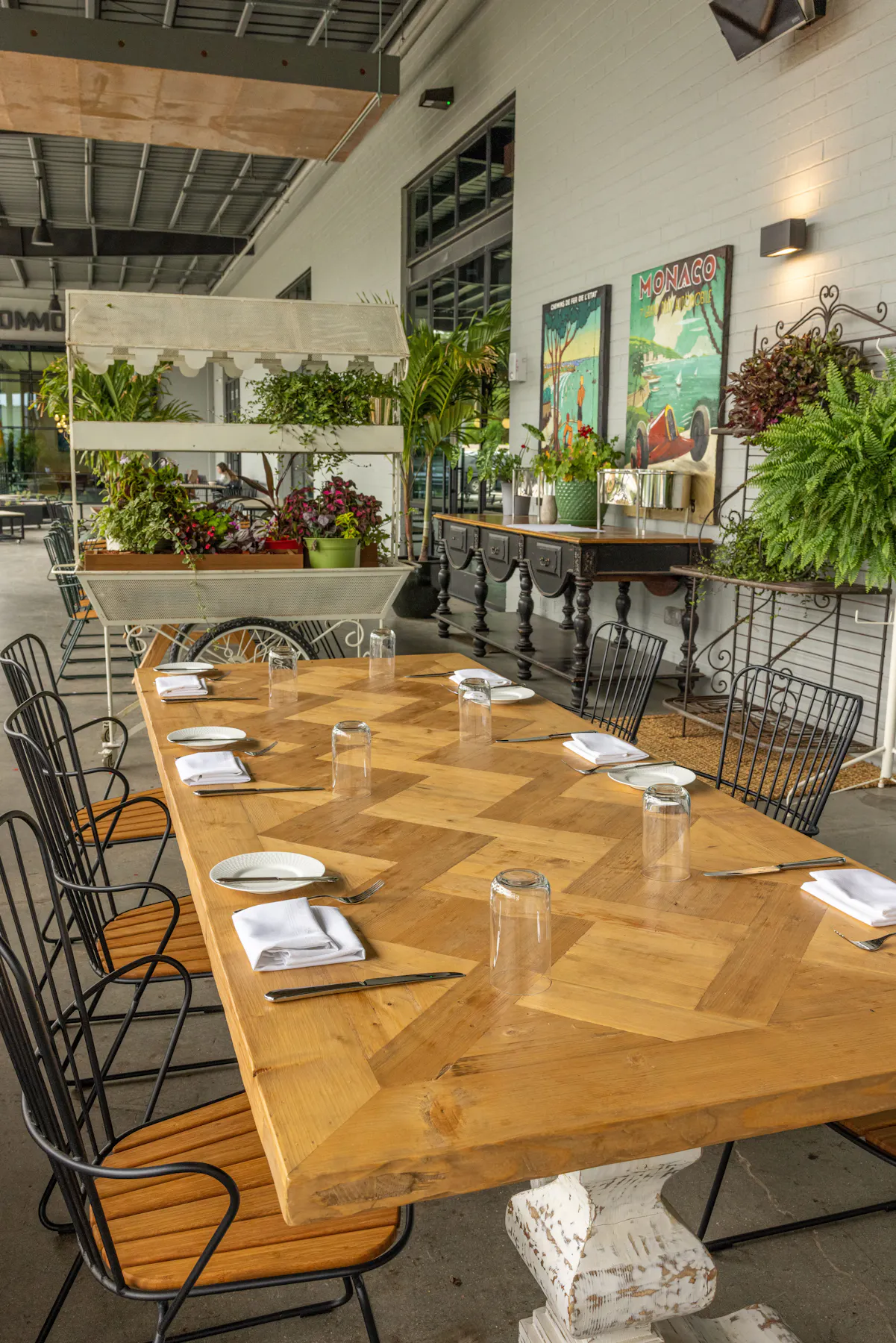 Champagne Terrace | East End Bistrot | French Restaurant in Raleigh, NC