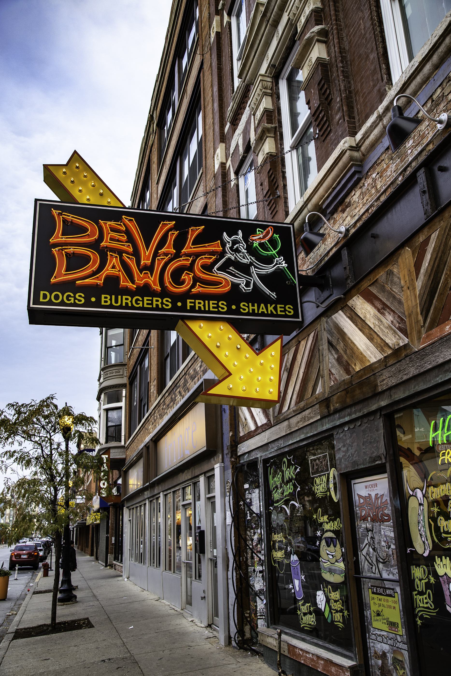 Wicker Park | Hours + Location | Devil Dawgs