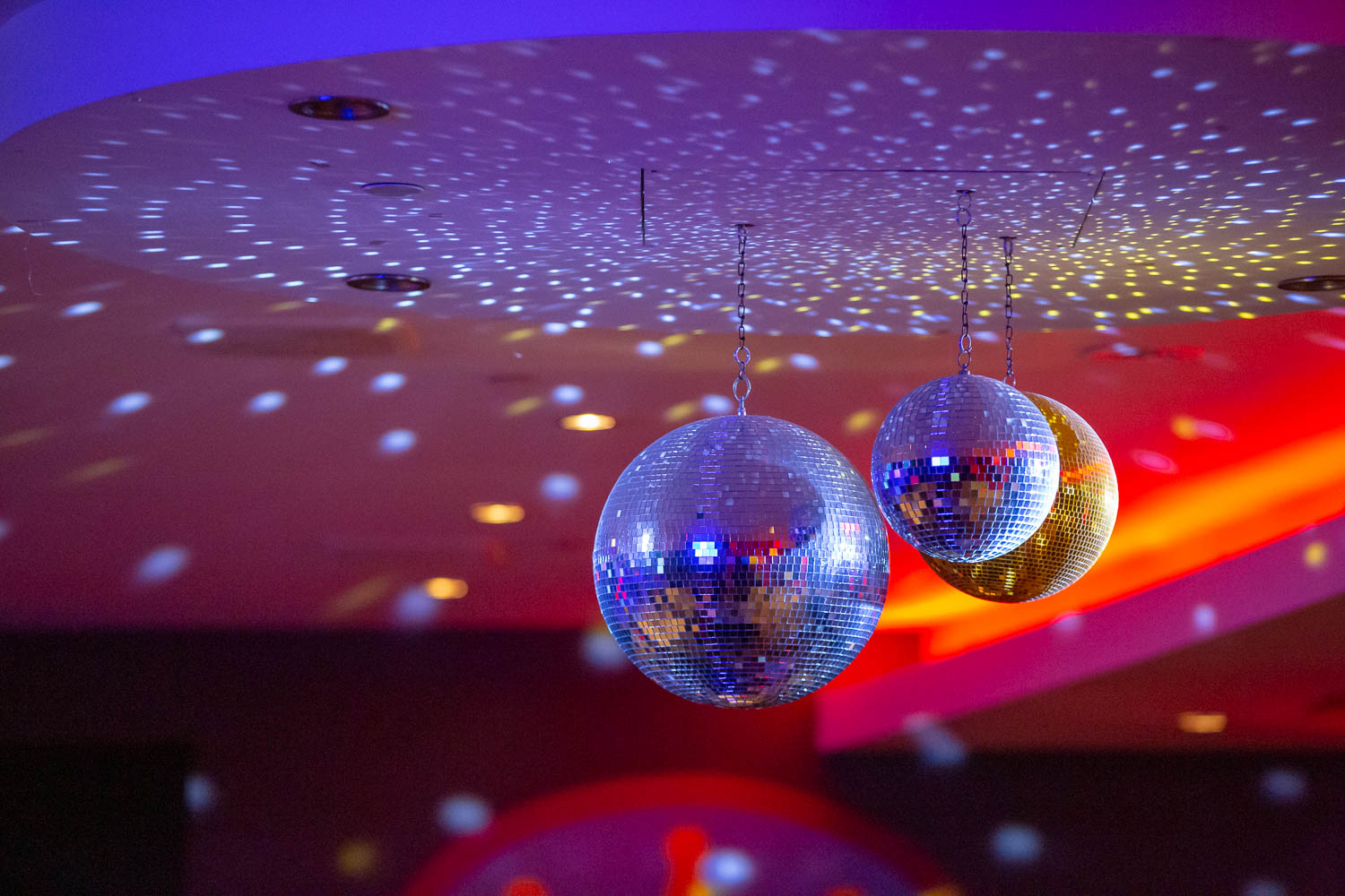 Kings in Dedham MA - Bowling, Dining & Games