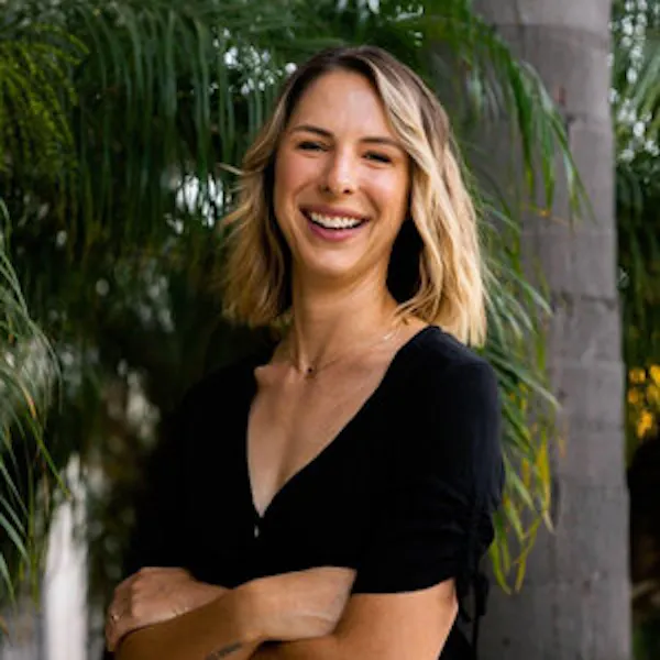 Holly Fox | RE: Her LA