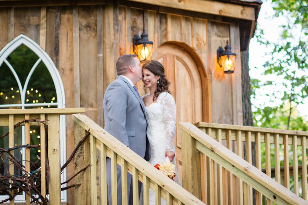 Treehouse Weddings | The Mohicans Treehouse Resort and Wedding Venue in ...
