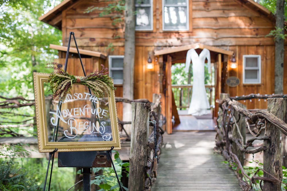 Treehouse Weddings | The Mohicans Treehouse Resort and Wedding Venue in ...