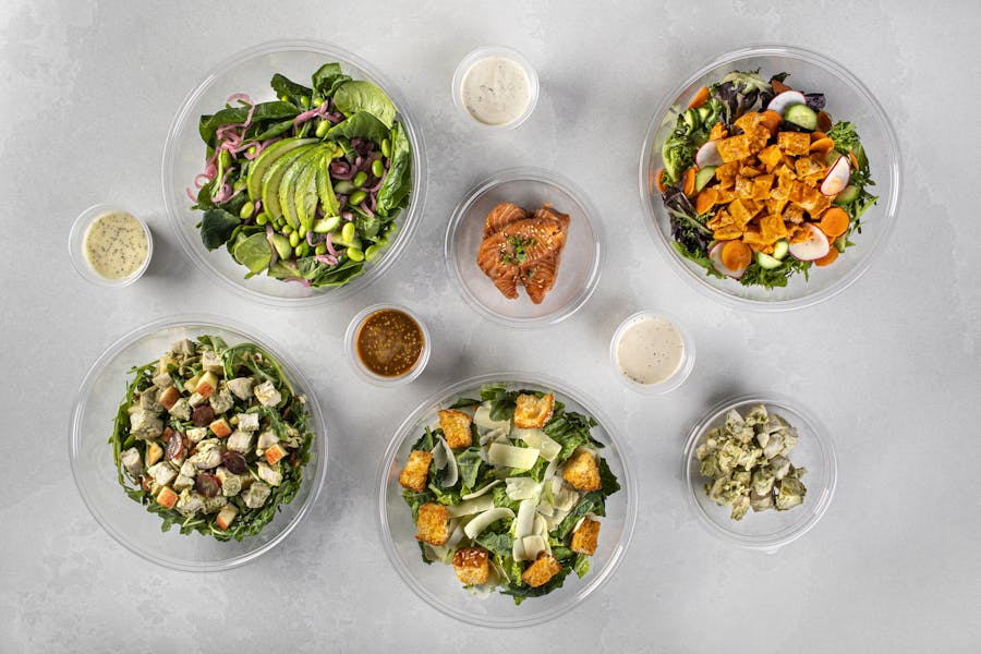 Salad Paradise Unveiled: Proper Eats Food Hall Welcomes You!