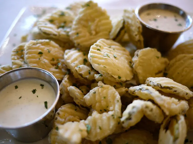 Lunch | Chez Zee | American Bistro in Austin, TX