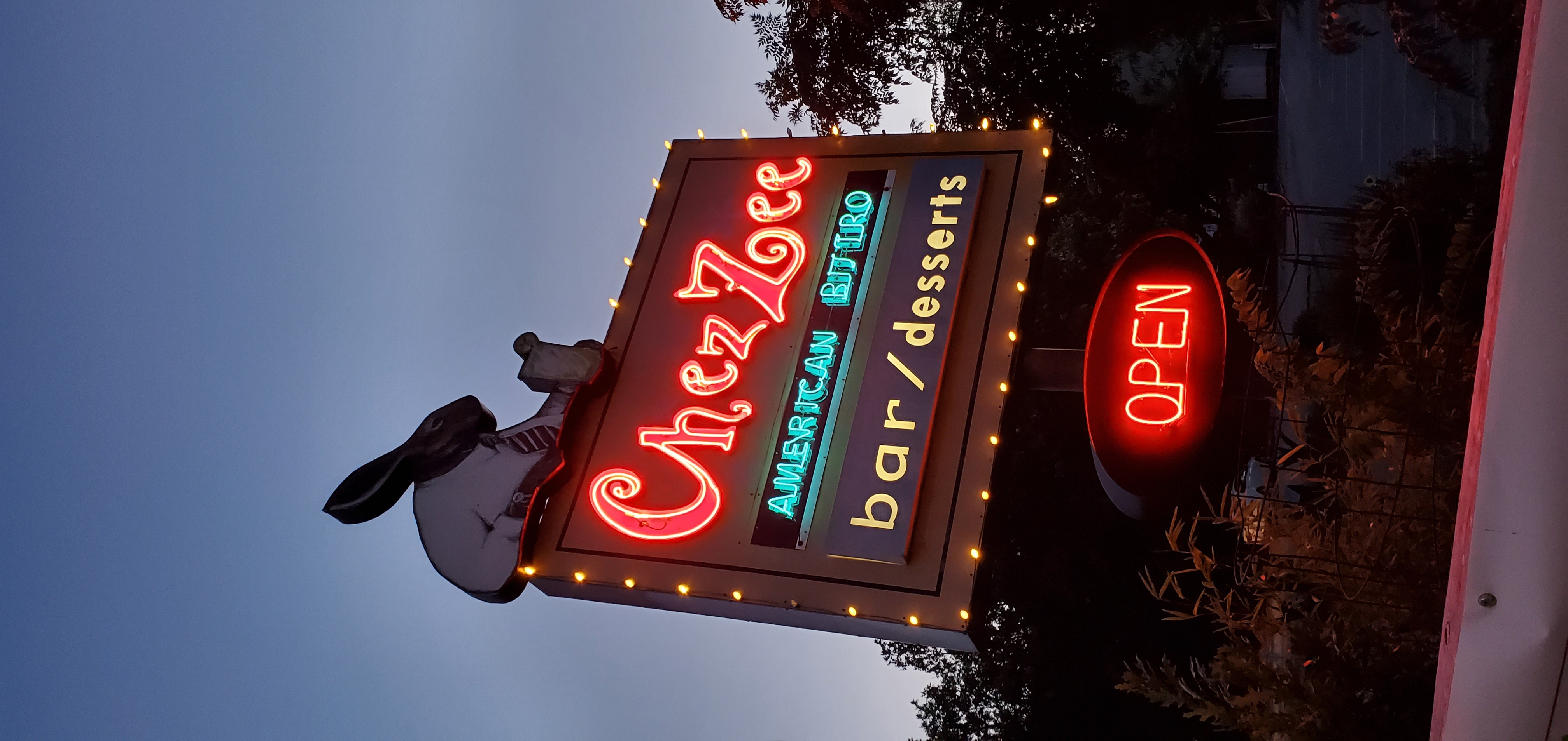 Hours + Location | Chez Zee American Bistro in Austin, TX