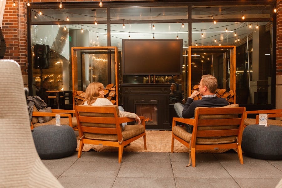 Dock & Drink | Lakefront Patio Dining in Renton, WA