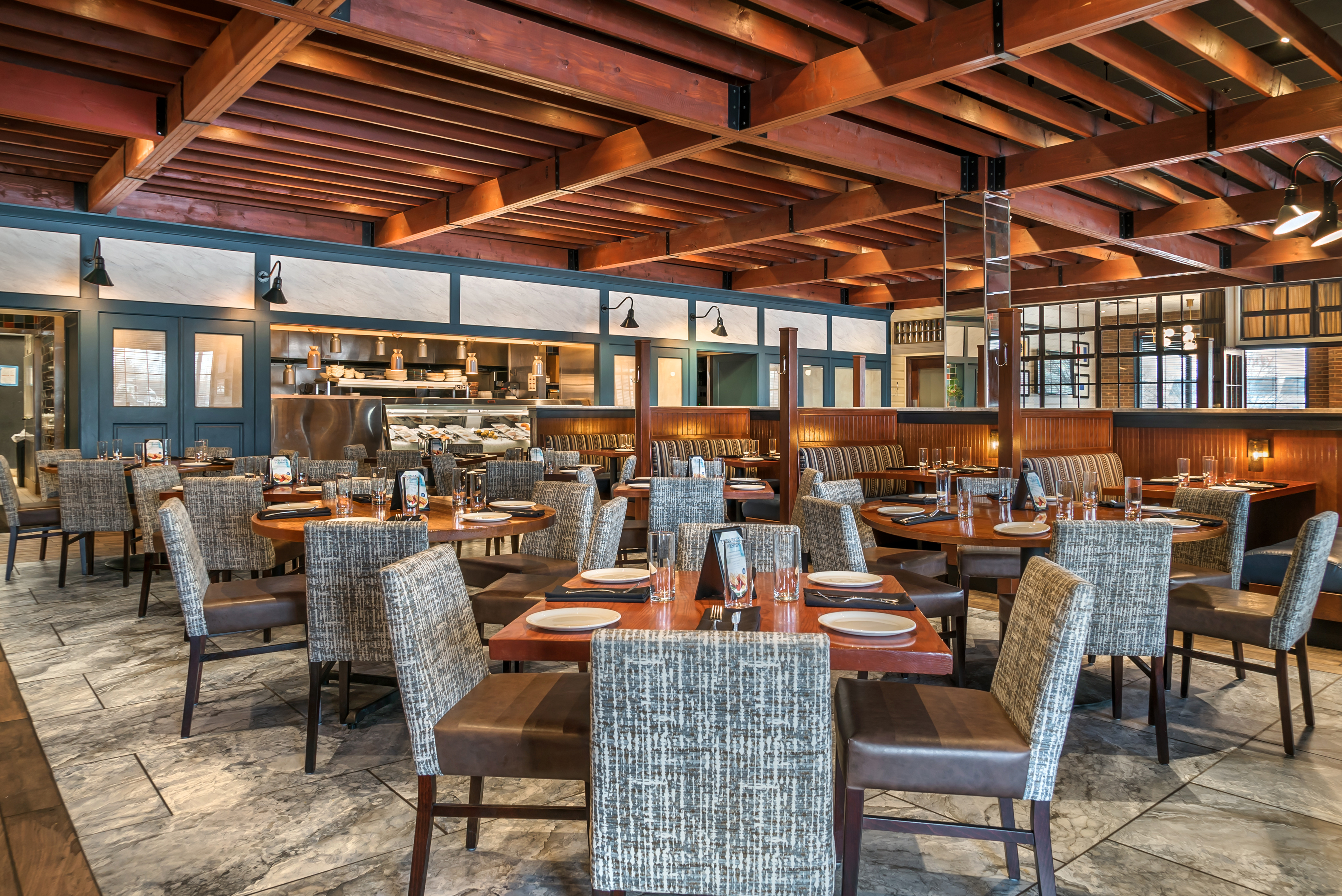 Lansing, MI | Hours + Location | Mitchell’s Fish Market