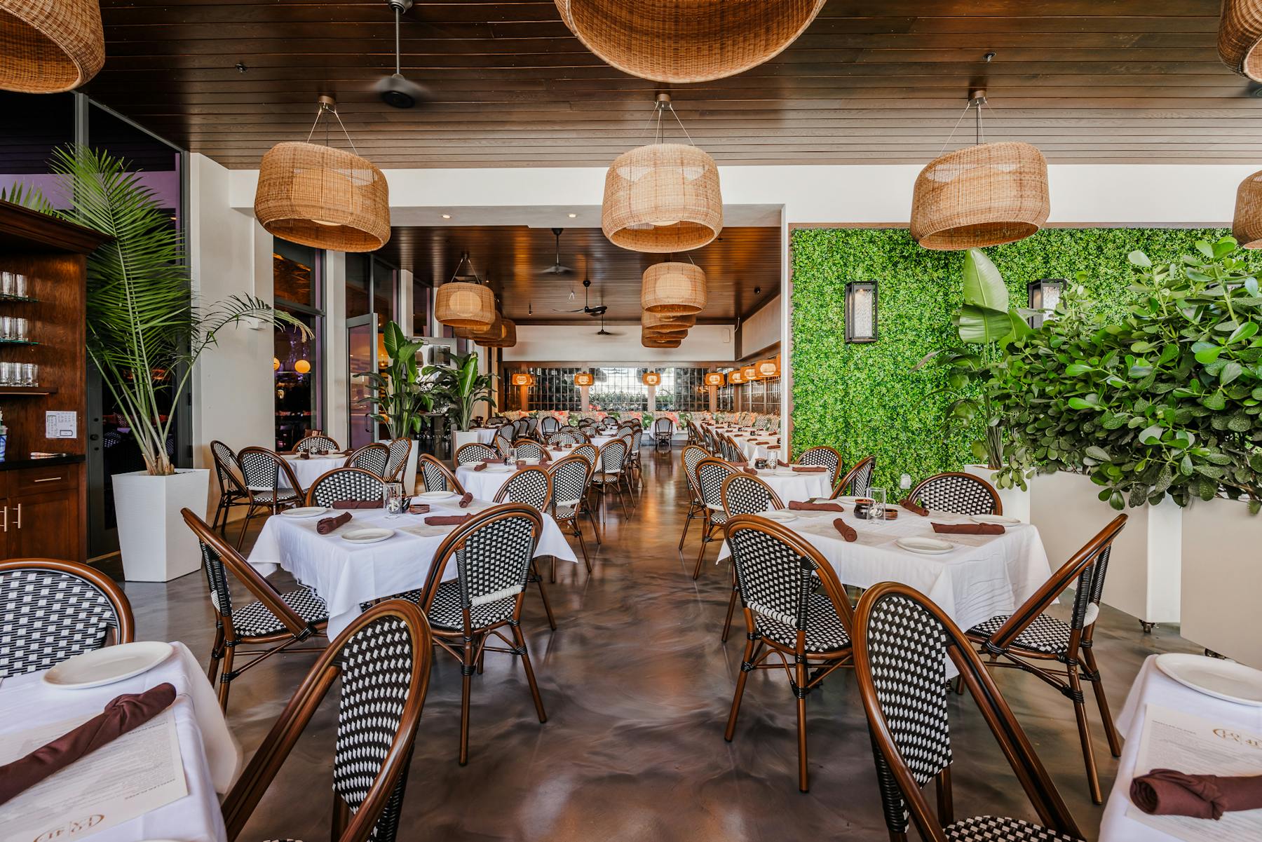 LoLa Restaurants | LoLa 41 - Global Bistro & Sushi Restaurant in ...