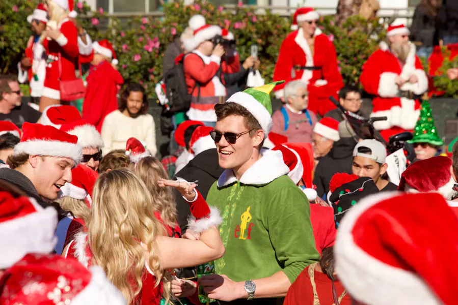 Harwood District | Santa Bar Crawl | Dallas, TX