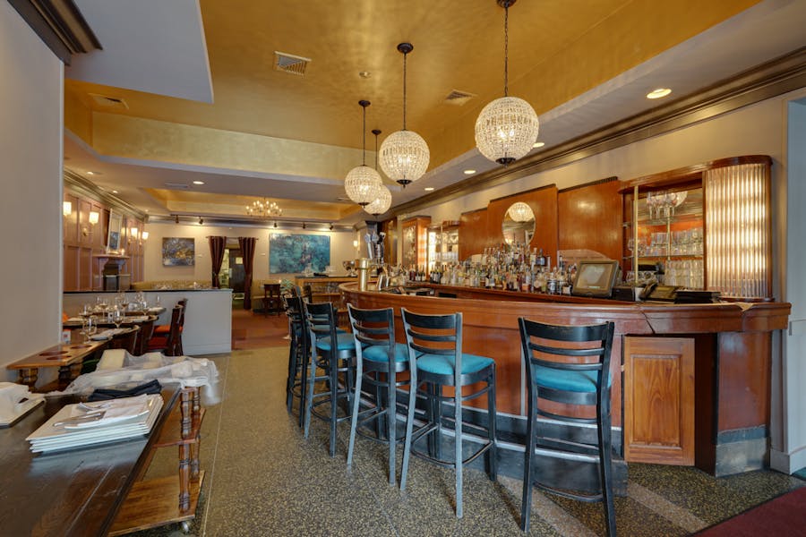 Hours and Location | Stage Left Steak