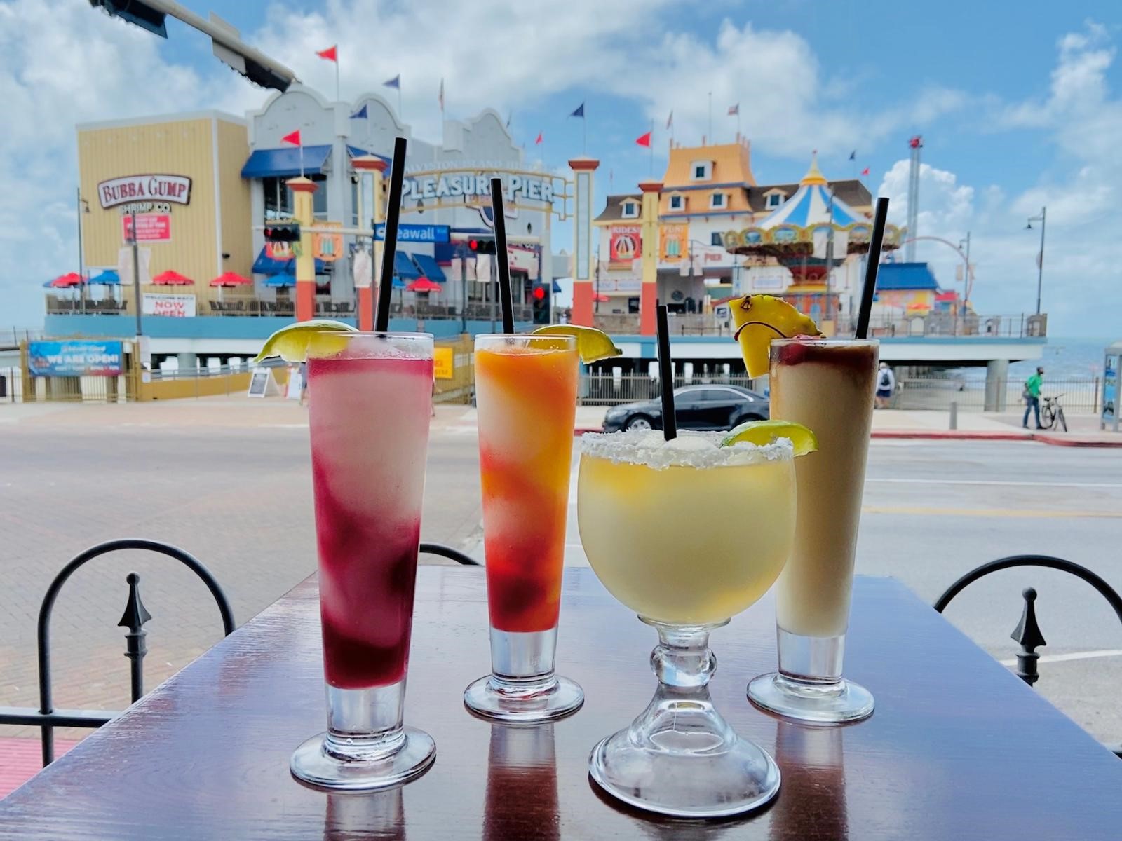 Happy Hour | Fish Tales in Galveston, TX