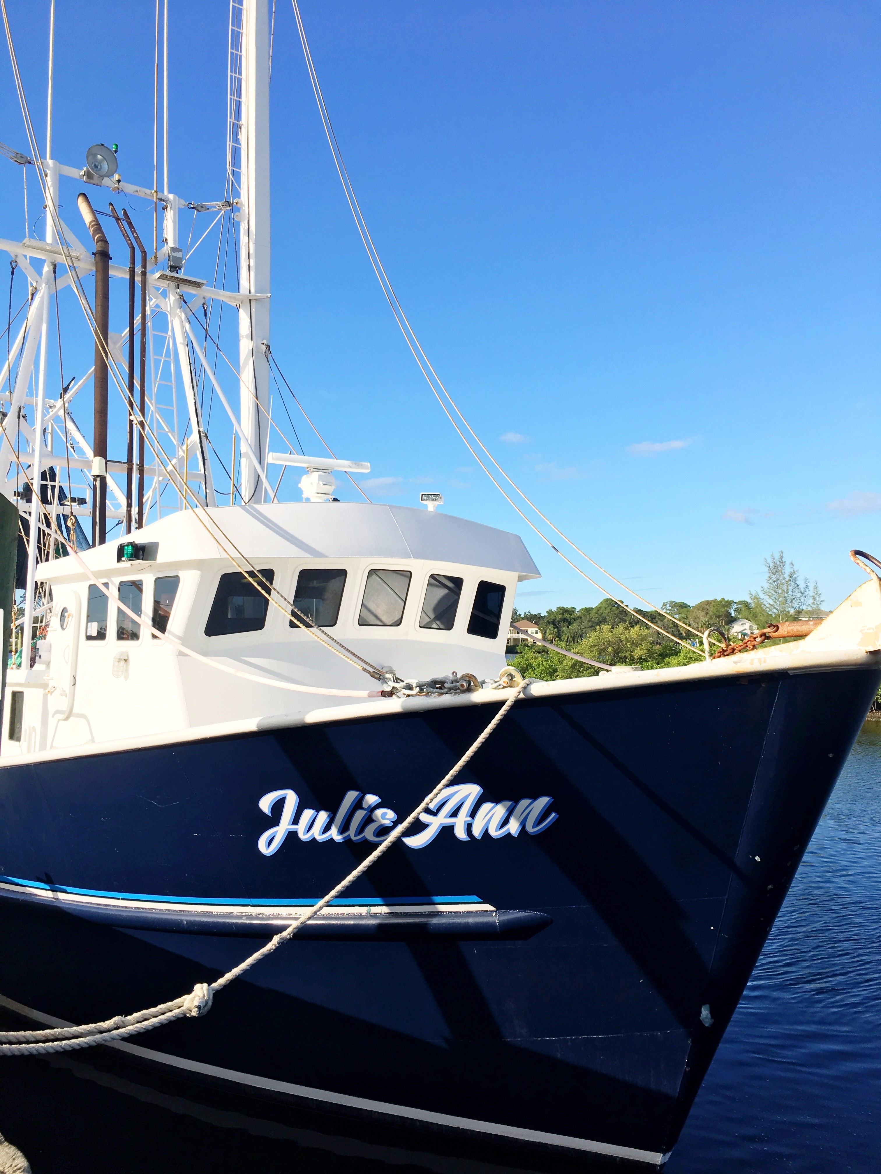 Hours & Location | Rusty Bellies Waterfront Grill | Seafood Restaurant ...