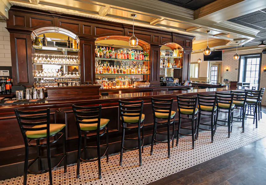Hours & Location | Uncle Frank's Pizza and Cocktails in Wantagh, NY