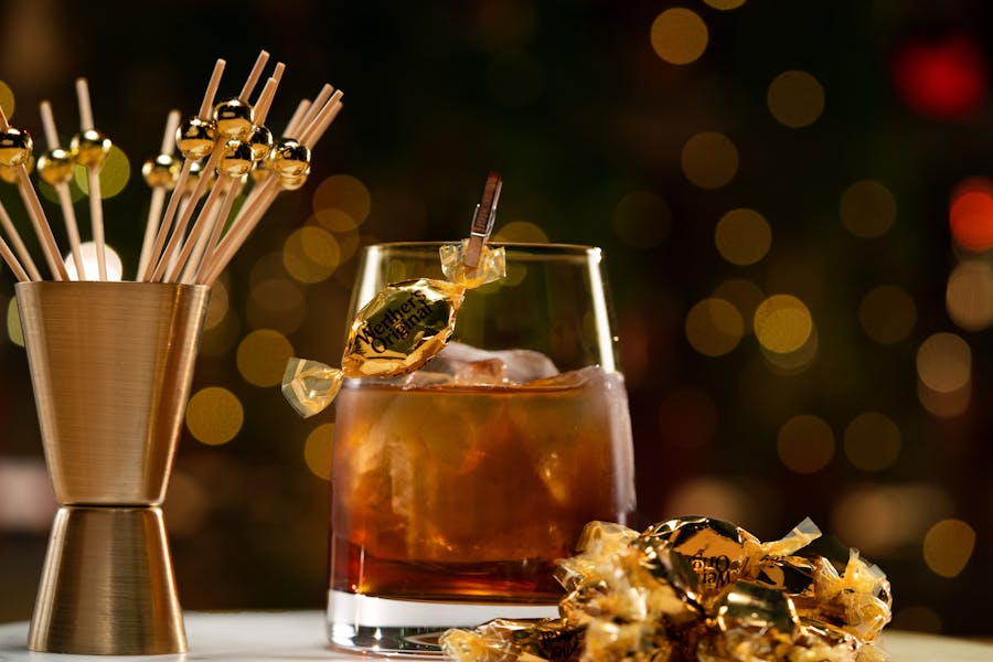 NYE CELEBRATION | Highball | Bar and Lounge at Tempo Times Square in ...