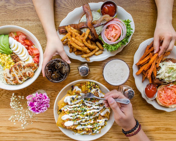 White Star Warren St | Hours + Location | White Star Bar