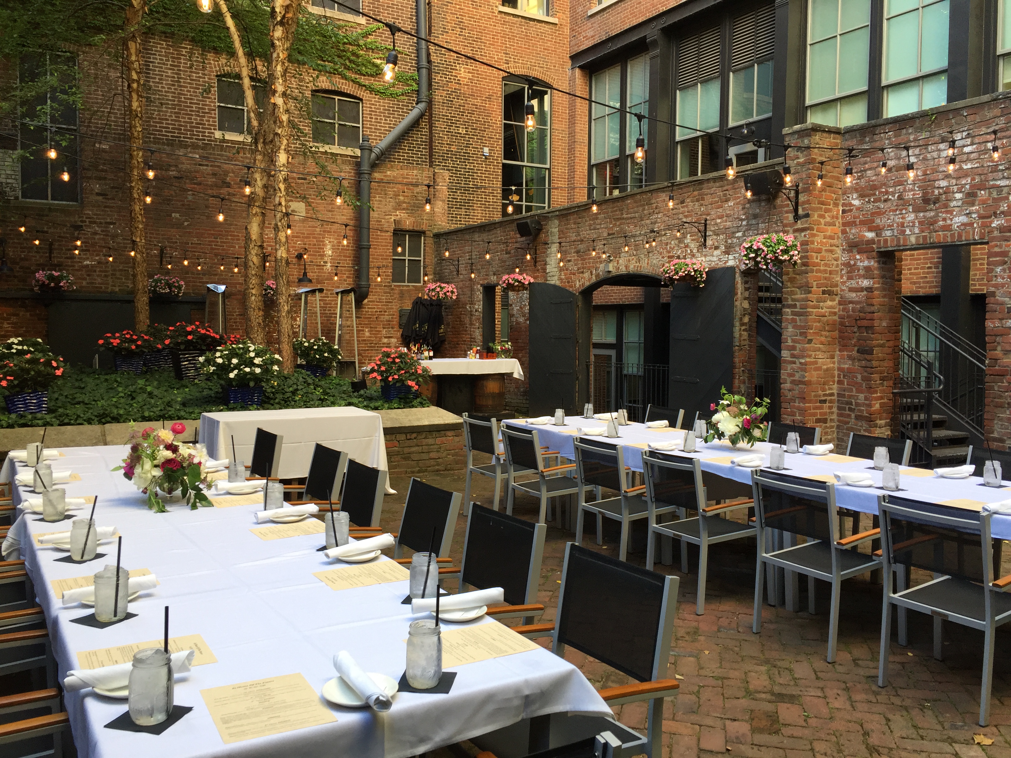 Private Events | Mussel & Burger Bar in Louisville, KY