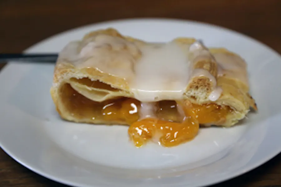 Peach Strudel | Naeglin's Bakery