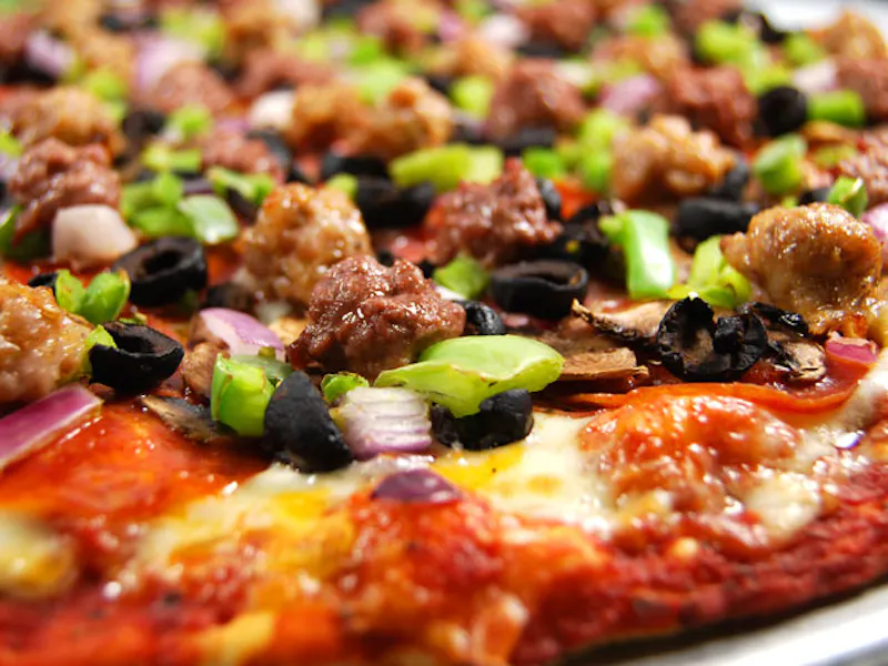 Mendenhall Mall | Hours + Location | Bullwinkle's Pizza | Pizza ...