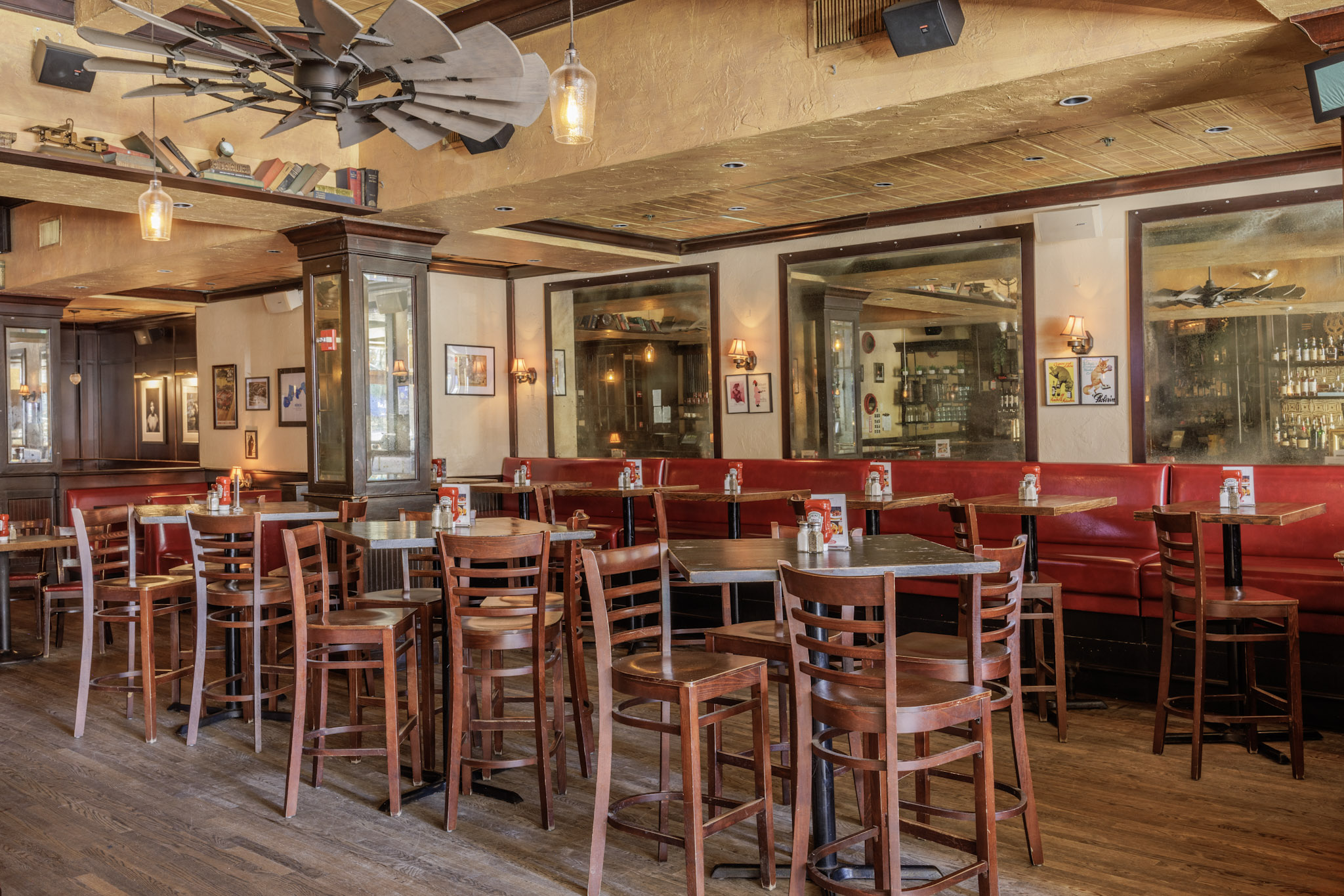 Boylston High Tops | Back Bay Social | Back Bay's Neighborhood Hangout