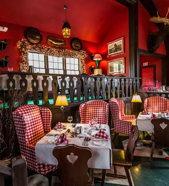 Woods Restaurant | Hours + Location | Mackinac Insider | Dining and ...