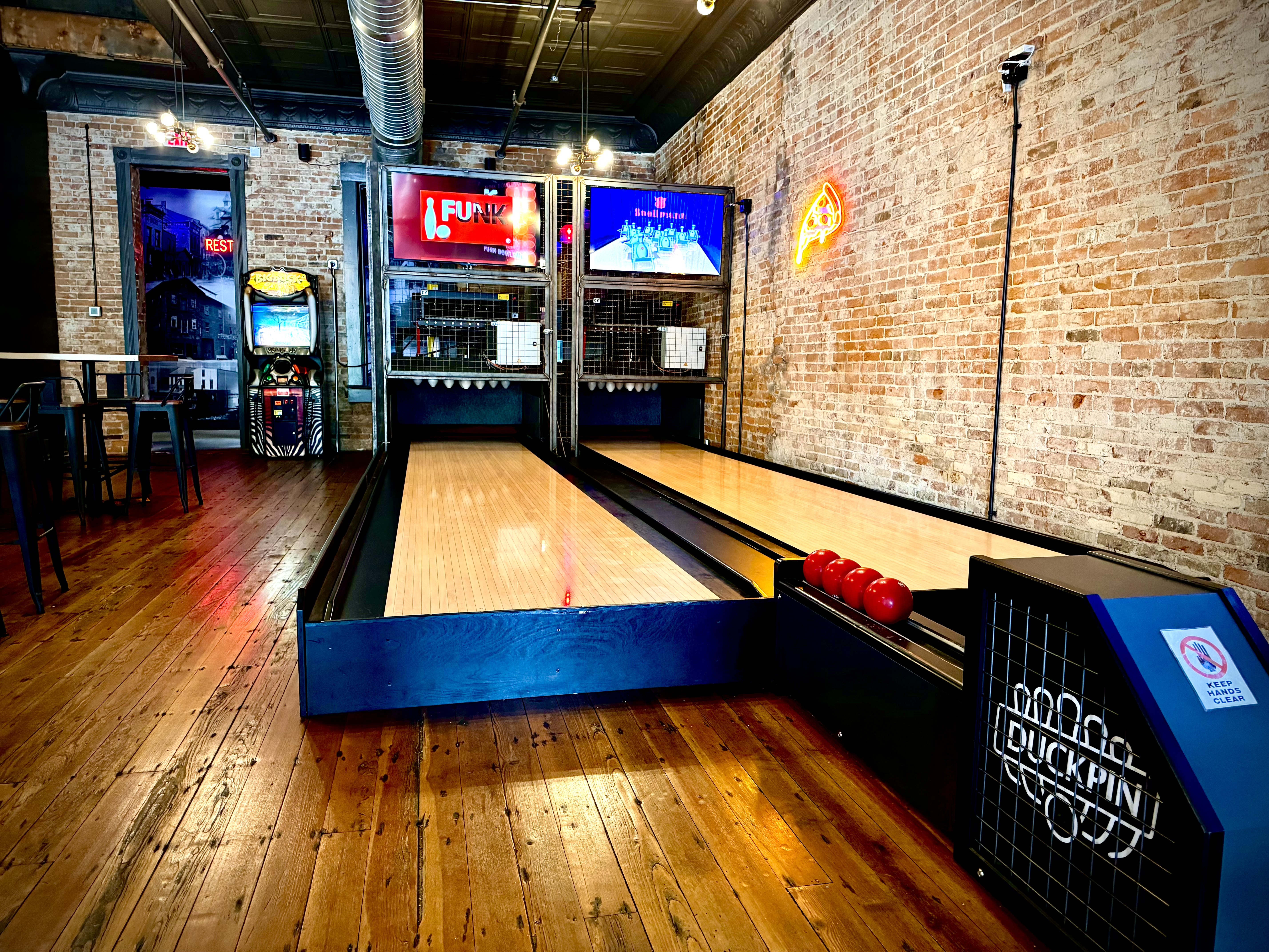 Duckpin Bowling in Tipp City | Tipp City Pizza