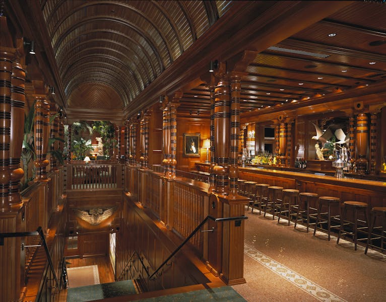 Gallery Place Private Events & Dining | Clyde's American Bar & Restaurant