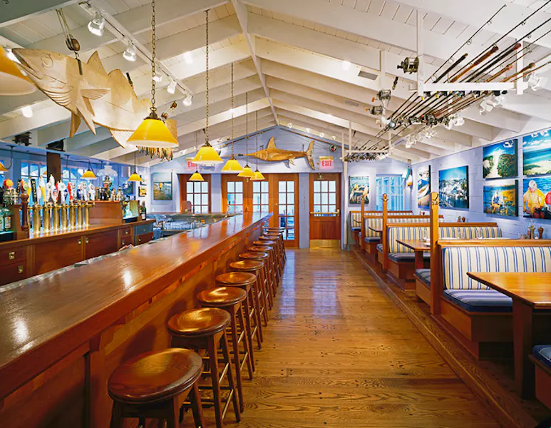 Mark Center Private Events & Dining | Clyde's American Bar & Restaurant
