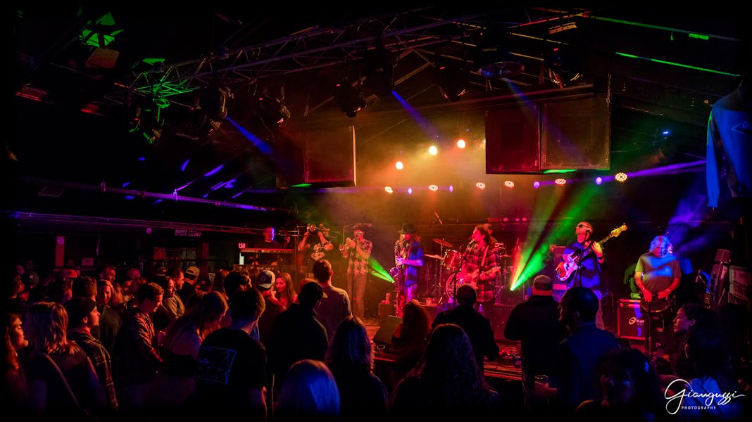 Live Music & Events | Ocean Mist in Wakefield, RI