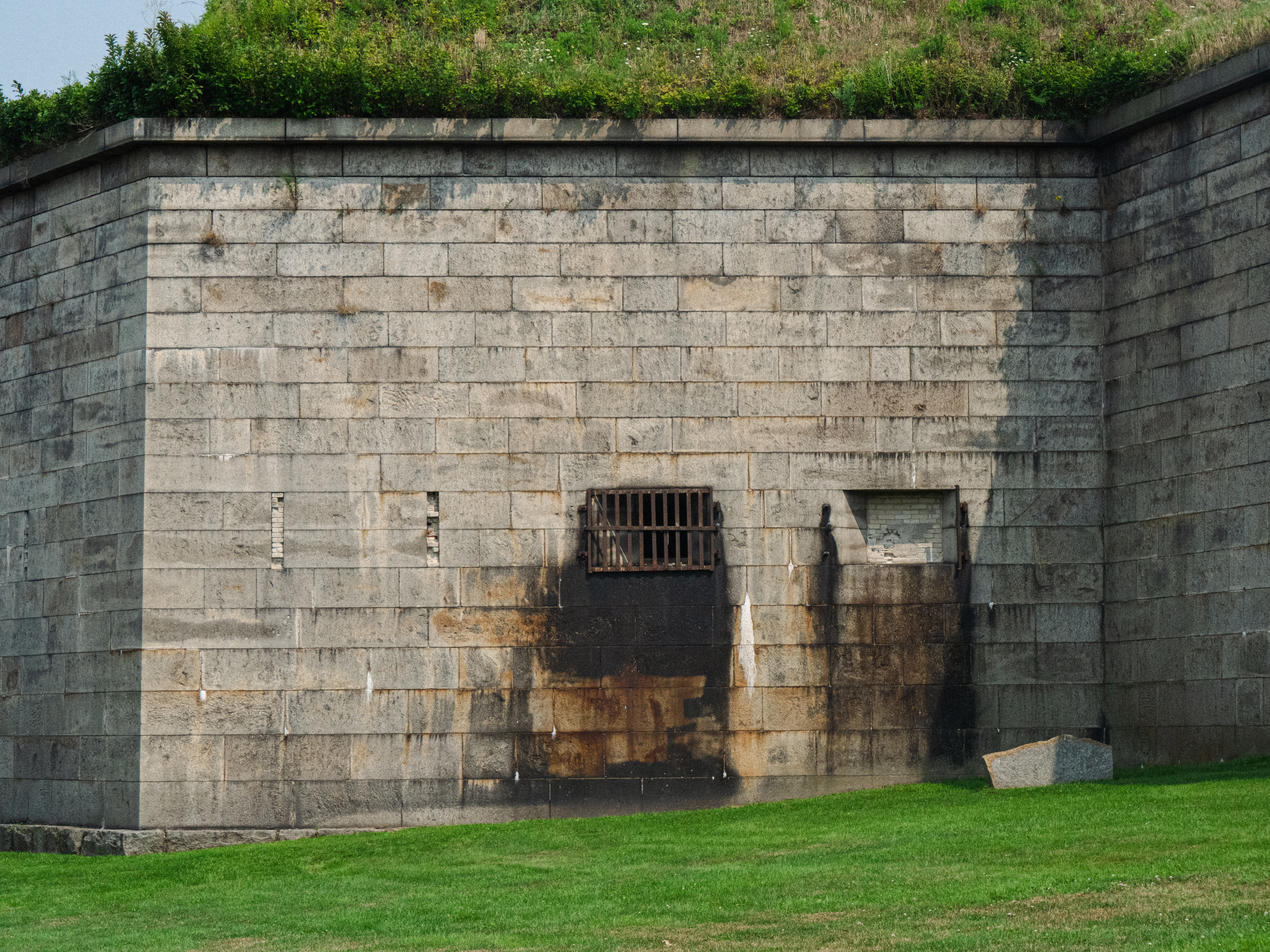 South Boston | Hours + Location | Sullivan's Castle Island | Classic ...