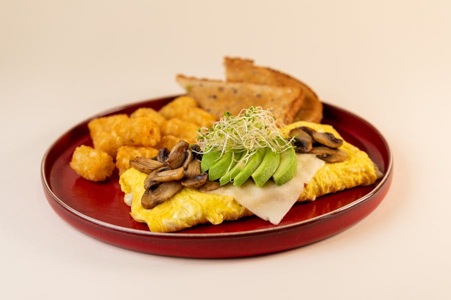 Metro Station | Hours + Location | Trimana Grill, Taco Limon, Pizza ...