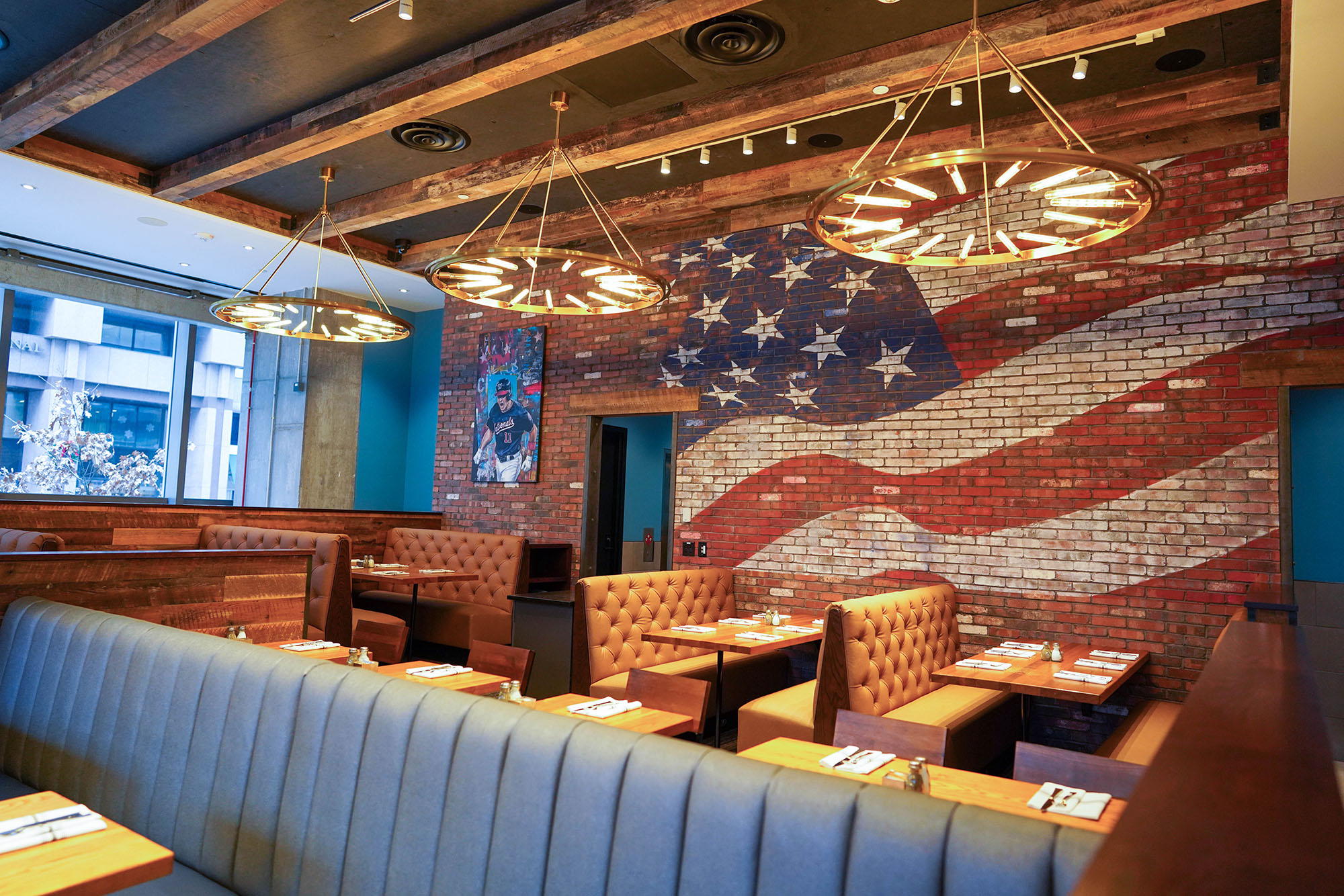 Open Road Rosslyn - Restaurant & Bar