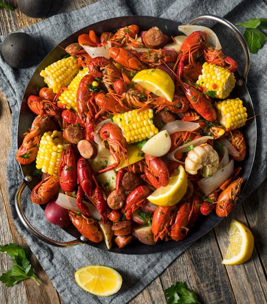 National Crawfish Day | Bubba Gump Shrimp Co. | Seafood Restaurant ...