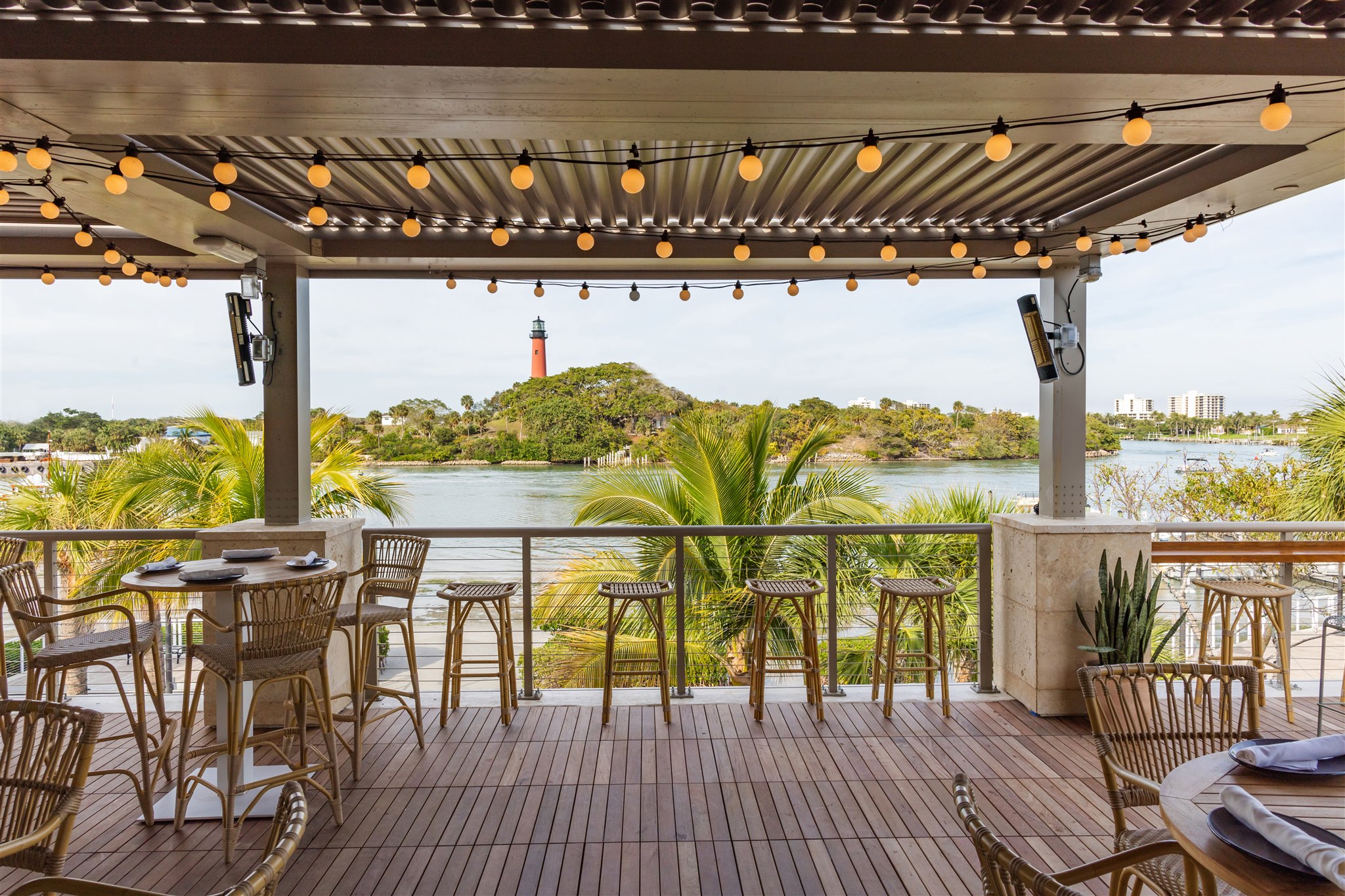 Hours & Location | Topside in Jupiter, FL