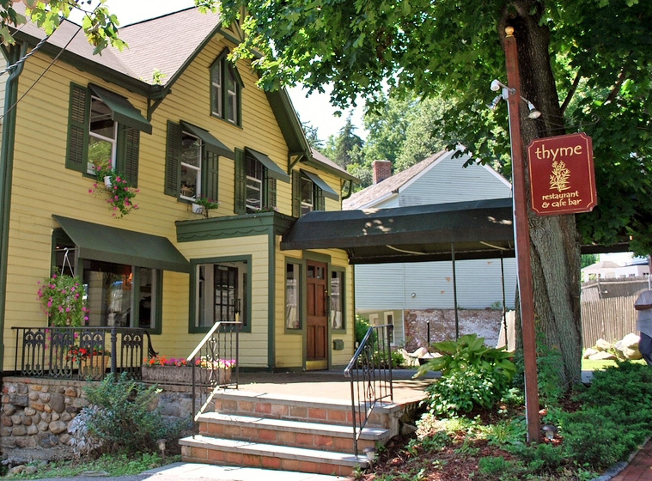 Hours & Location | thyme in Roslyn, NY