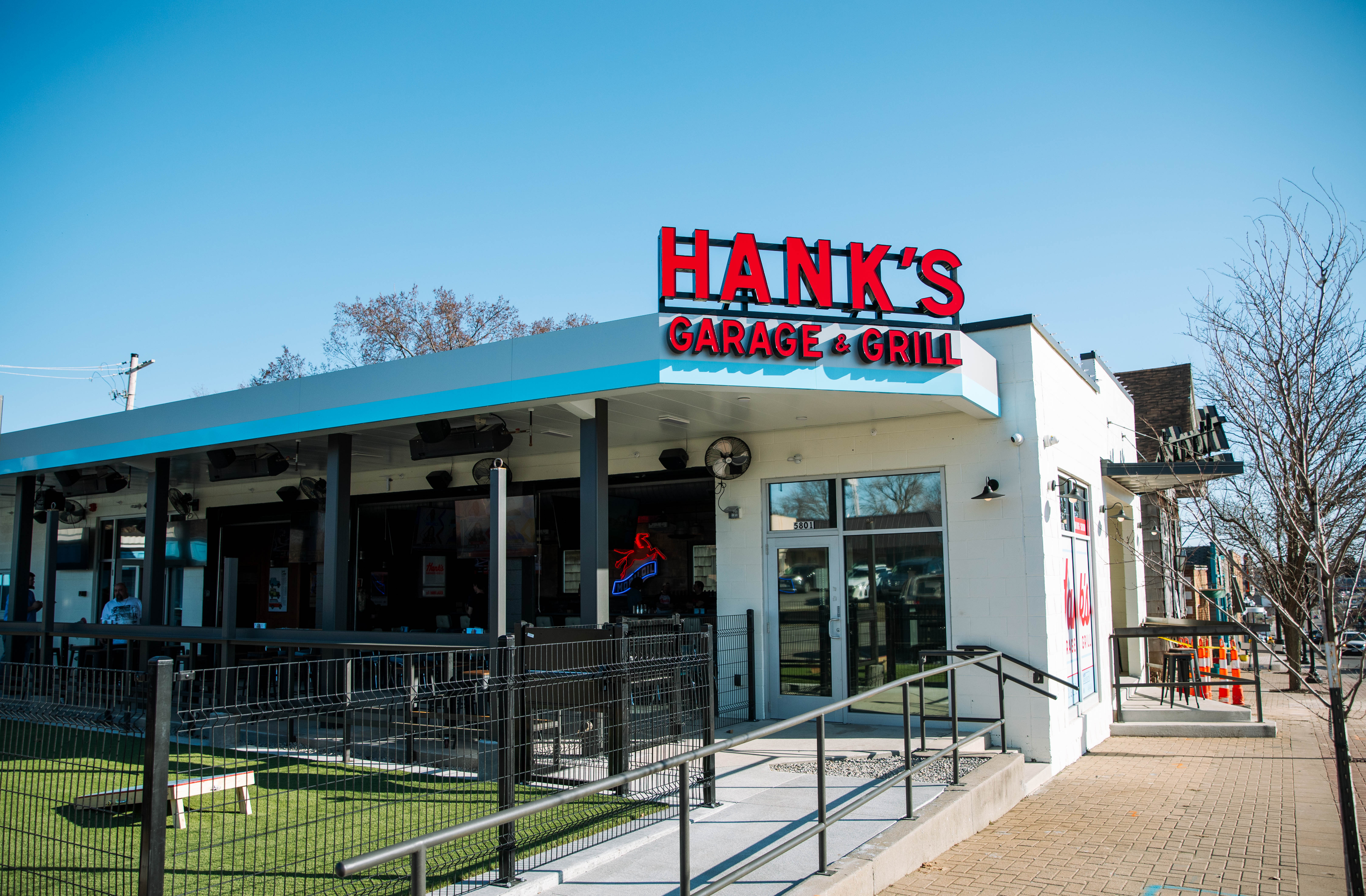 About | Hank’s Garage and Grill in Shawnee, KS