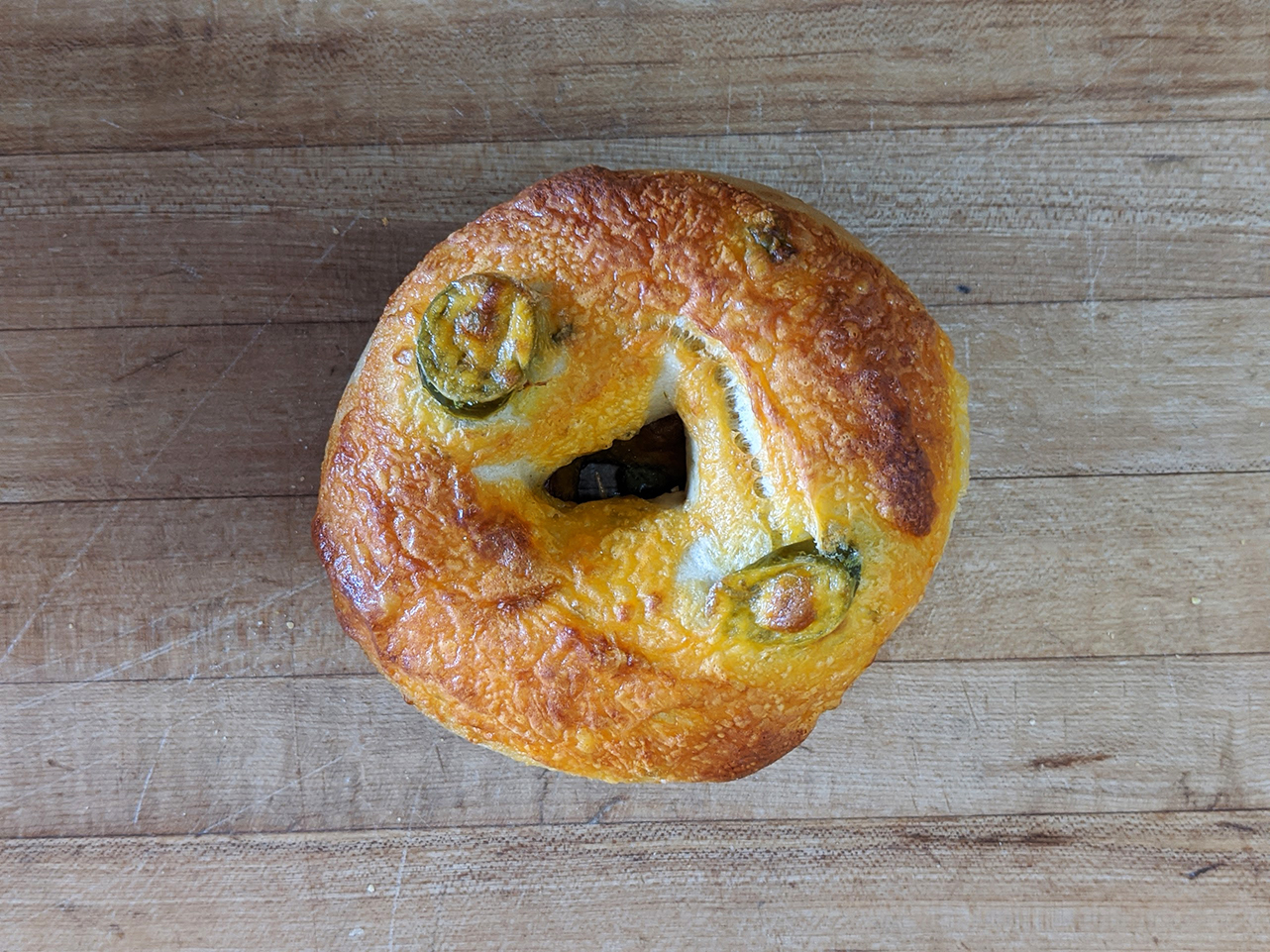 Jalapeno Cheddar Bagels - Bag of 6 | Bagel Sphere