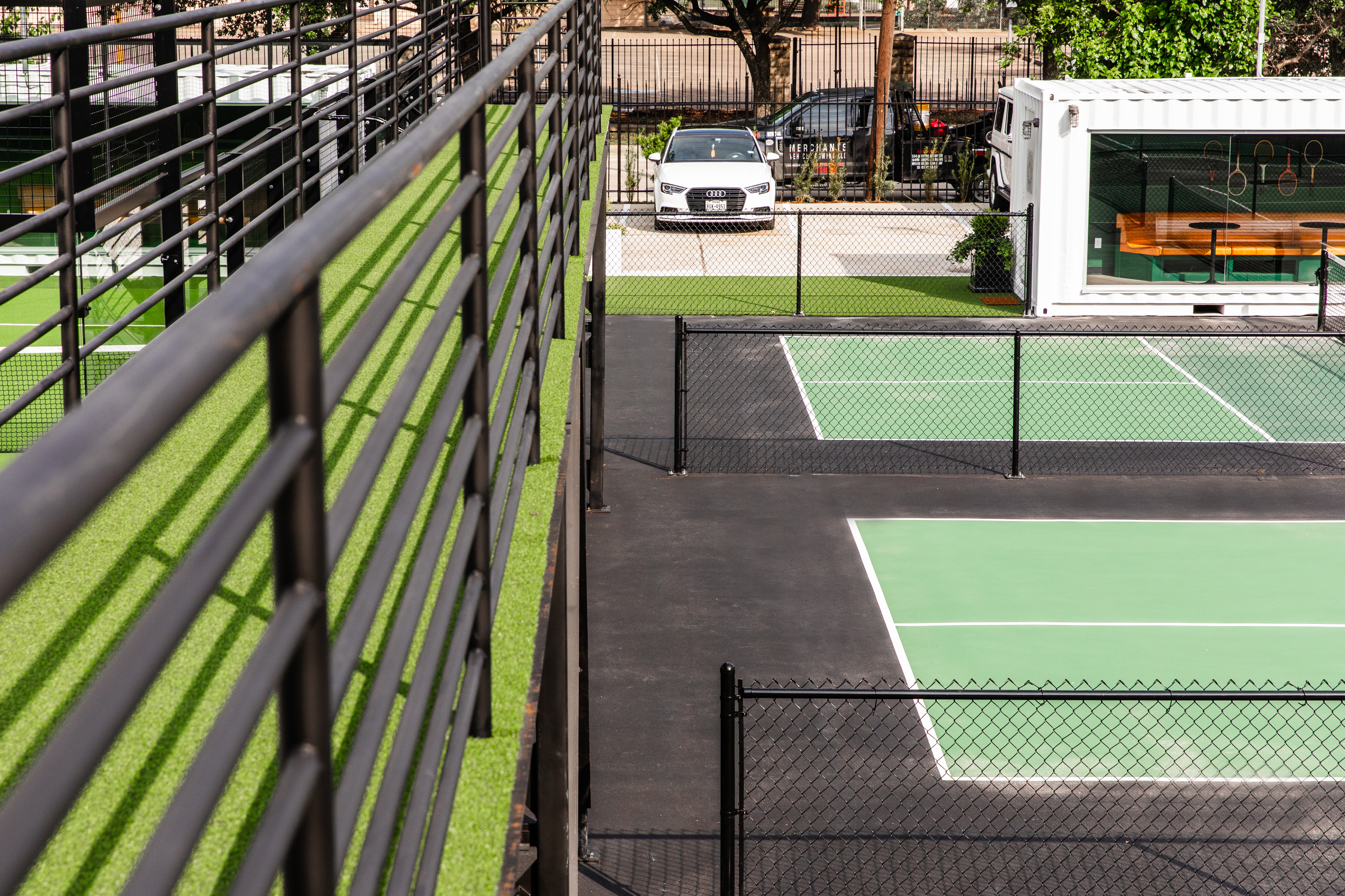 Courts | Solarium in Houston, TX